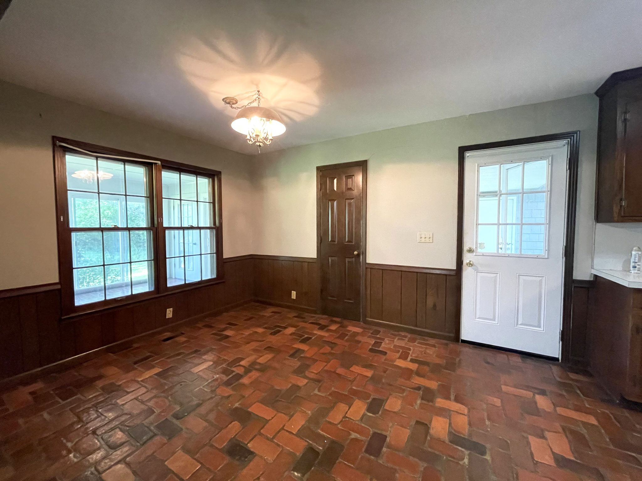 7094 Vaughn Rd Swanson Developments